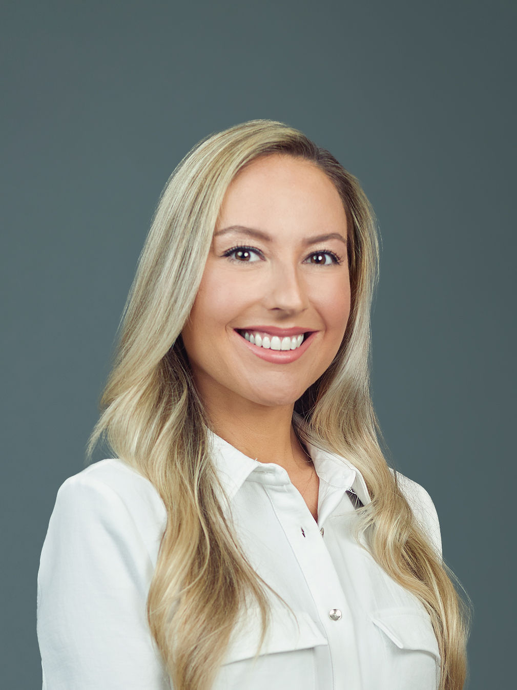 Julia Leonardi – Headshot 1 – North Bay Village